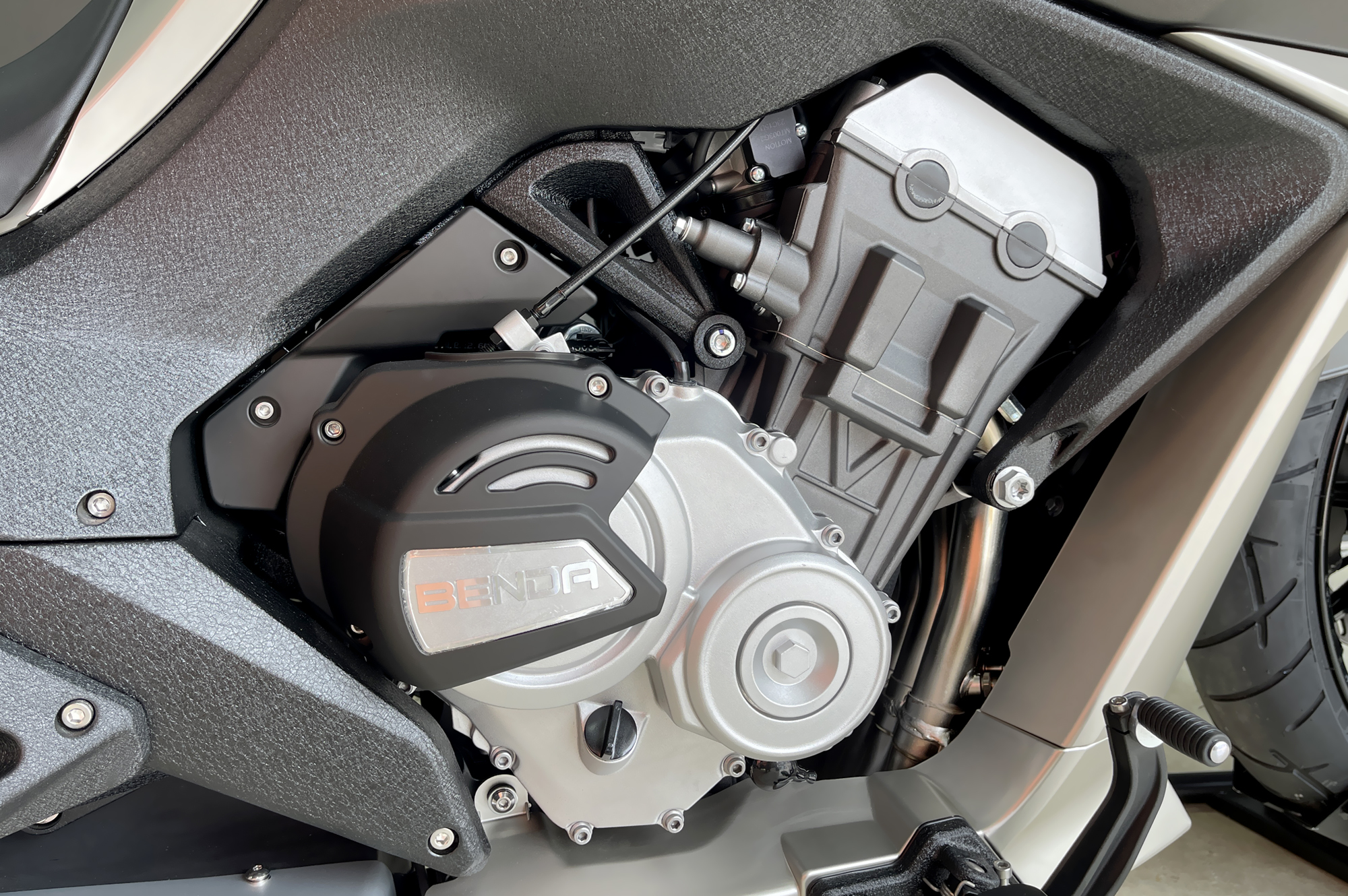 Benda FLC 700, Phấn Phối Chính Hãng, Giá 250 Triệu, Trang Bị Linh Kiện ...