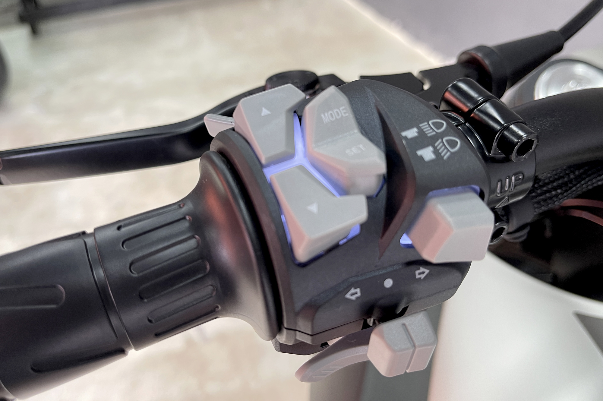 Benda FLC 700, Phấn Phối Chính Hãng, Giá 250 Triệu, Trang Bị Linh Kiện ...