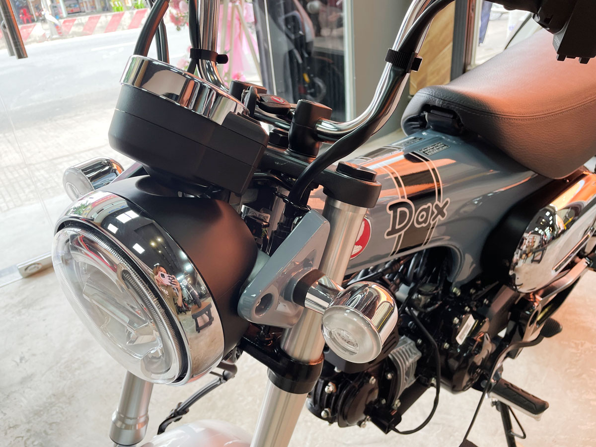 Thông số kỹ thuật đáng chú ý trong Honda Dax ST125 ABS 2023 tại cửa ...
