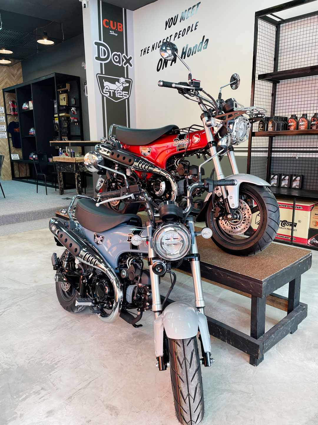 Honda Dax ST125 ABS tại cửa hàng bán xe Hòa Bình một chút hoài niệm cho ...