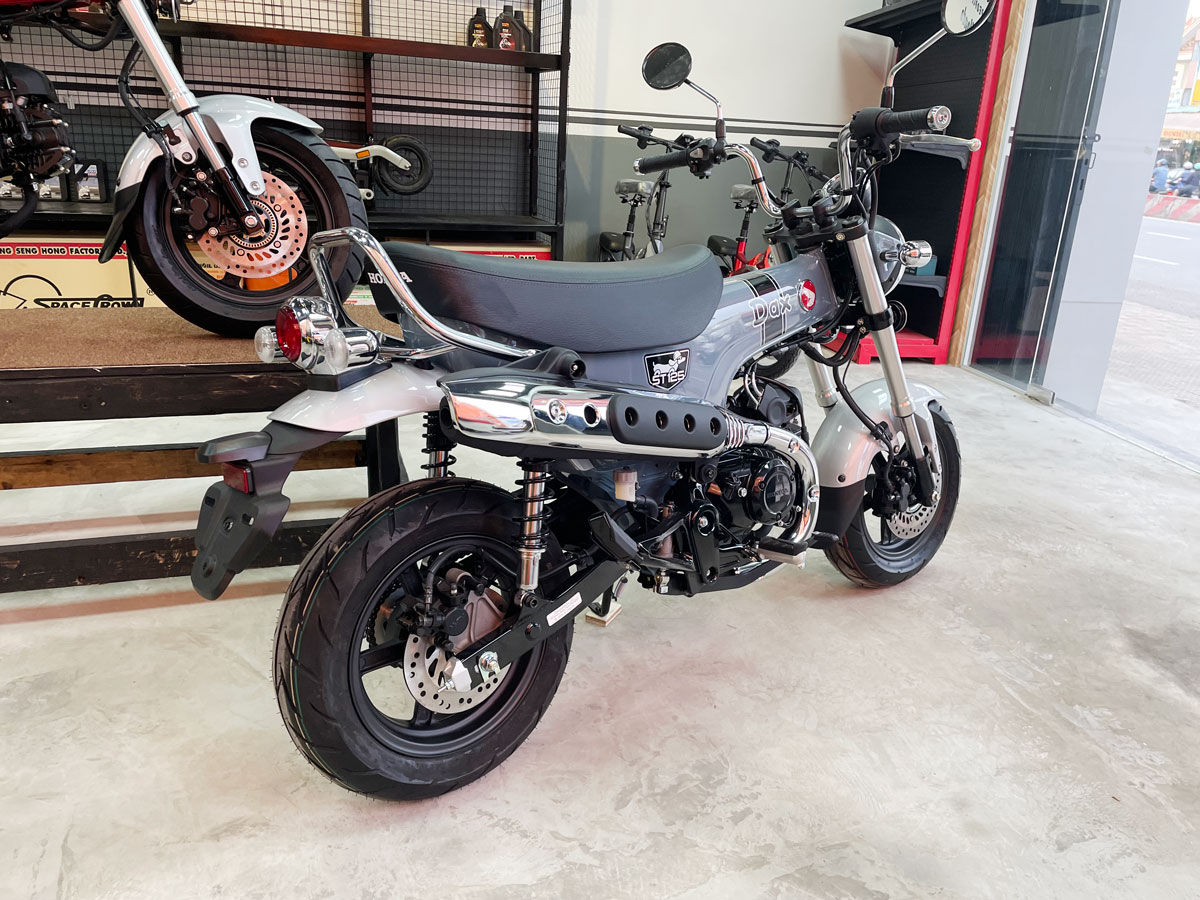 Lý do Honda Dax ST125 ABS tại cửa hàng bán xe Hồ Chí Minh sản xuất số ...
