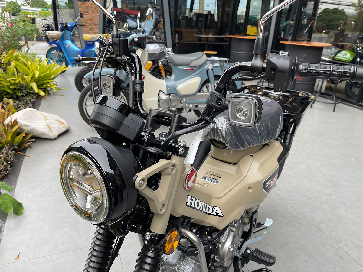 CT125 ABS Hunter xe phượt tầm nhỏ dành cho người cao tuổi