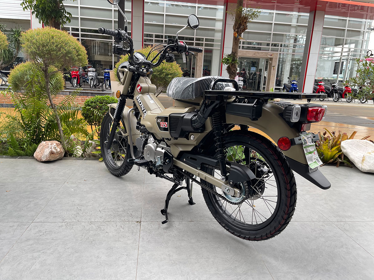 Honda CT125 2022 bảng màu xám lịch lãm