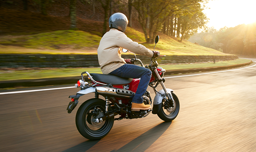 Honda Cub Dax 125 chính hãng, phong cách hiện đại